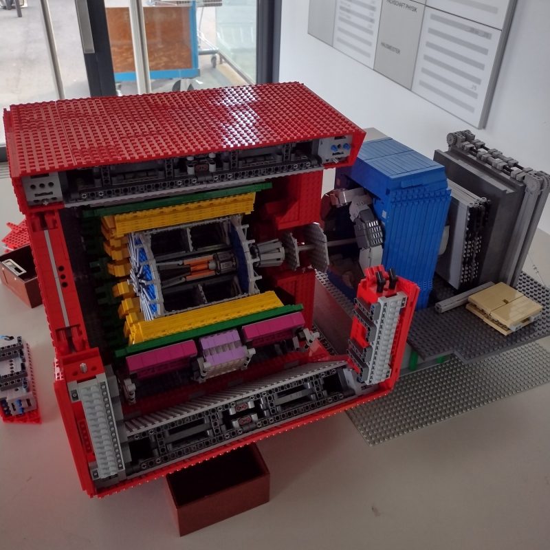 ALICE – large model | Build Your Own Particle Detector